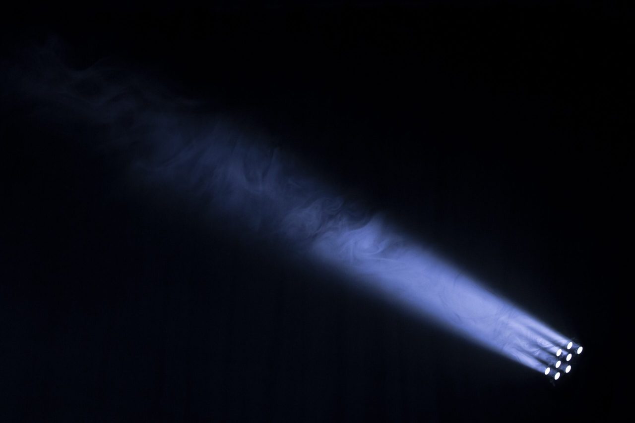 How to create a spotlight with Adobe Photoshop - Blue Sky Graphics